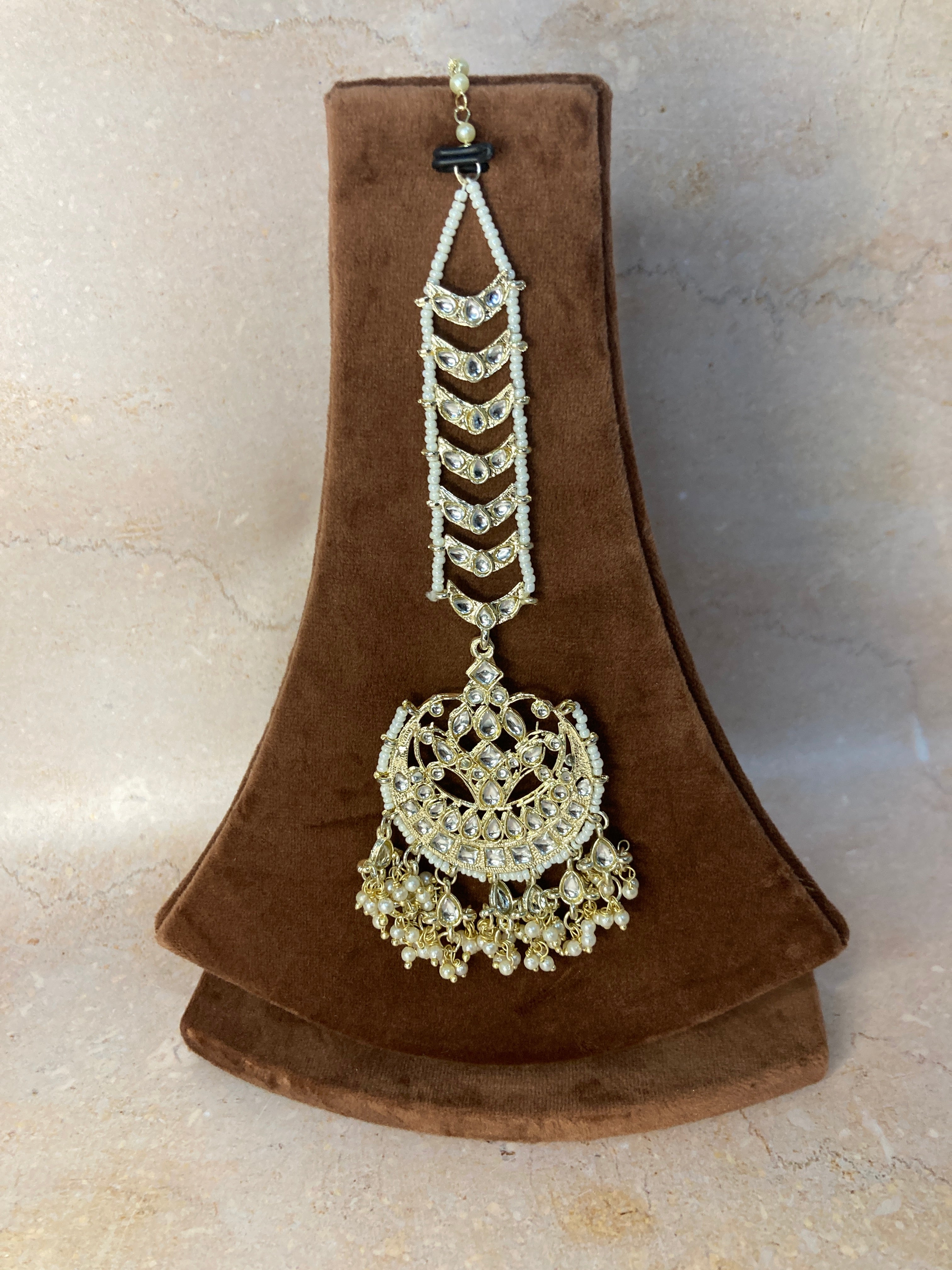 Arsh Gold Plated And Pearl Tikka (ST758) – Simran Ragi Collection